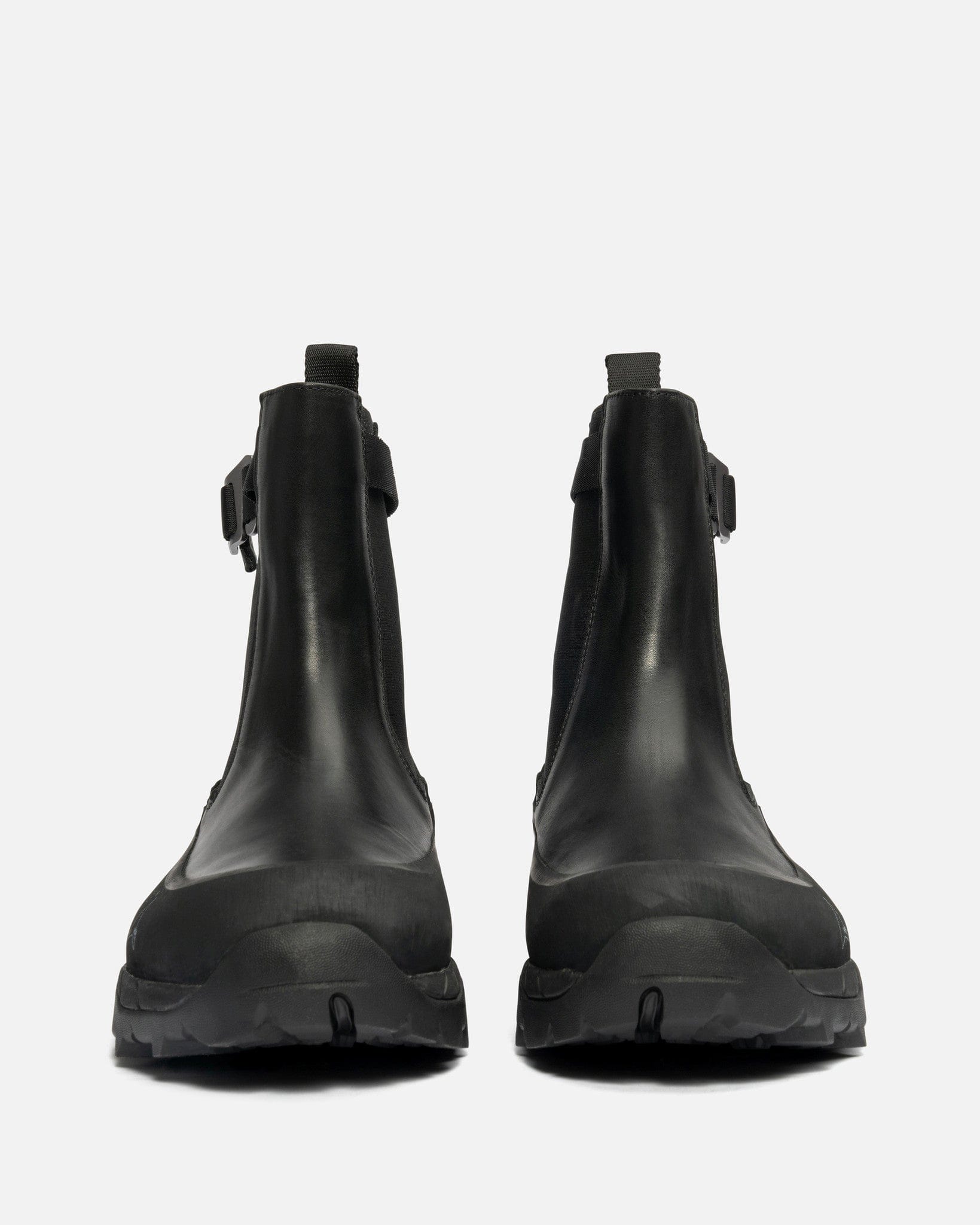Chelsea Boot in Black – SVRN