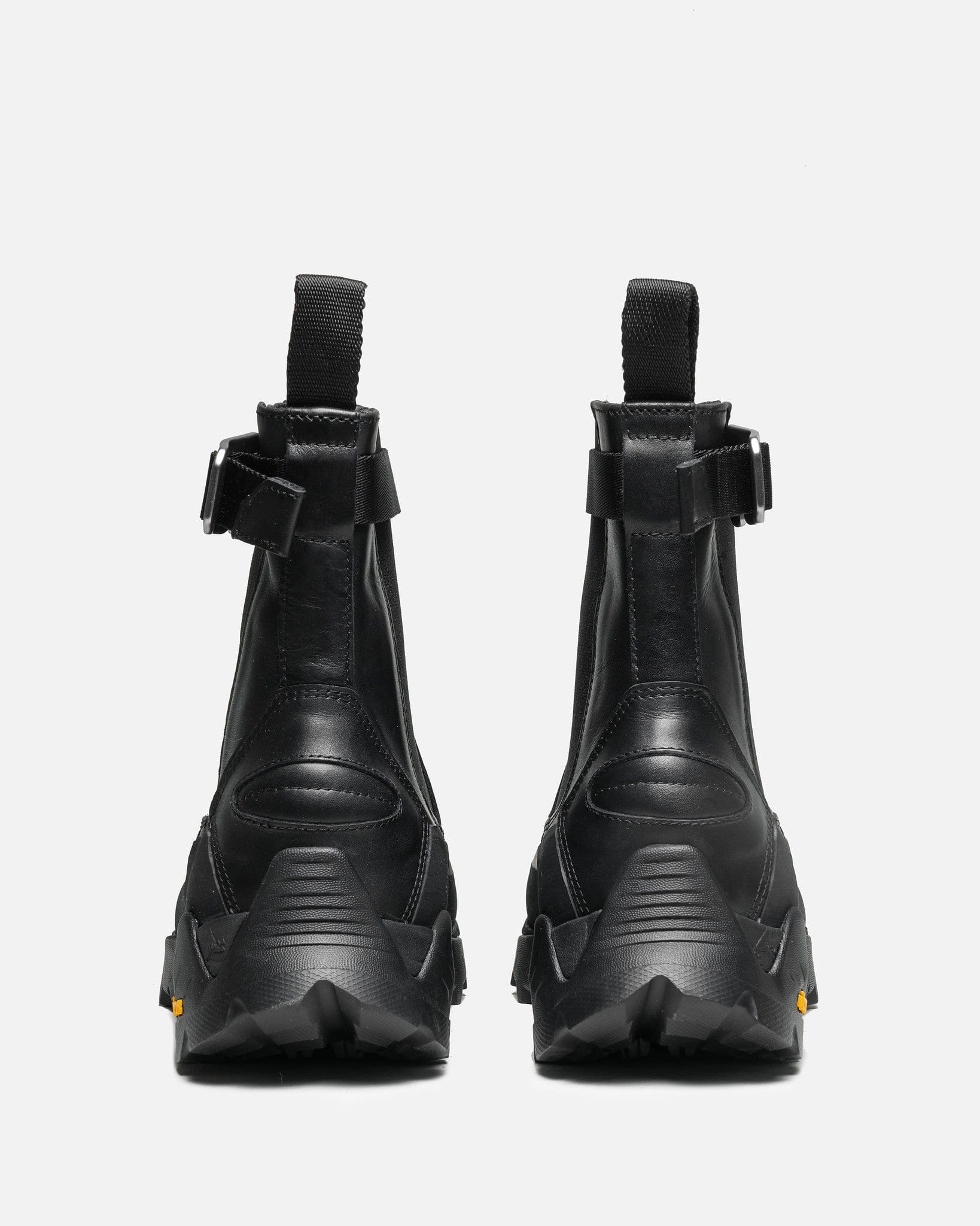 Chelsea Boot in Black – SVRN