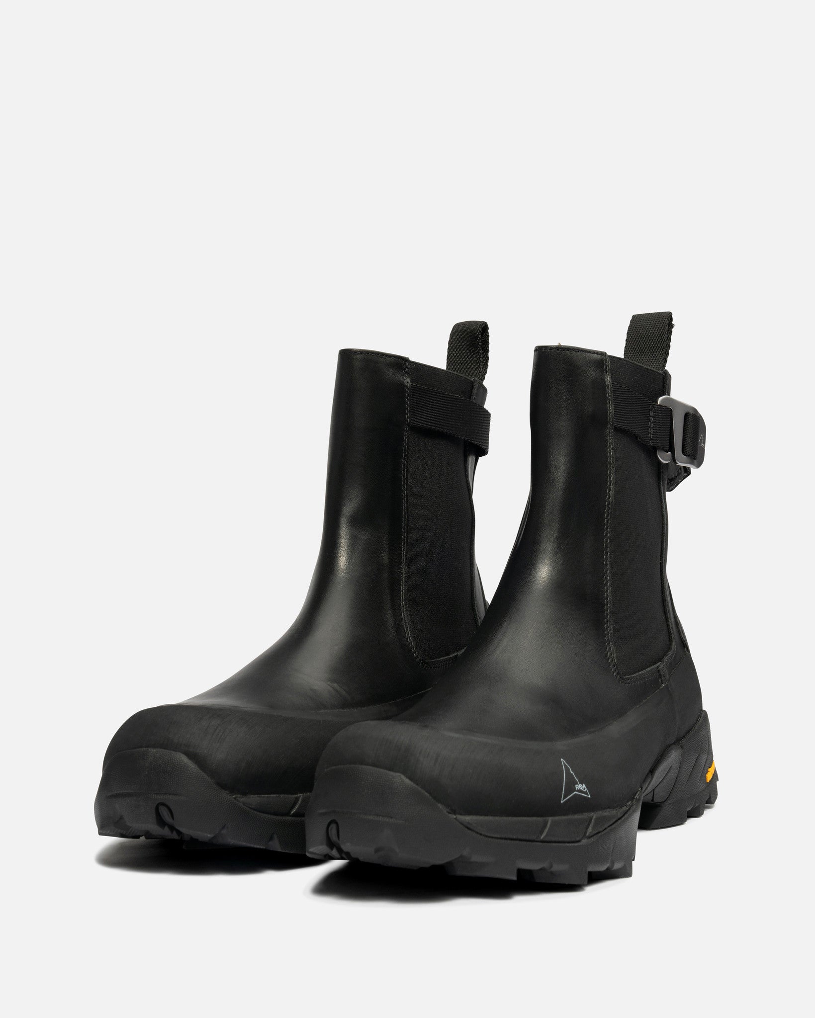 Chelsea Boot in Black – SVRN