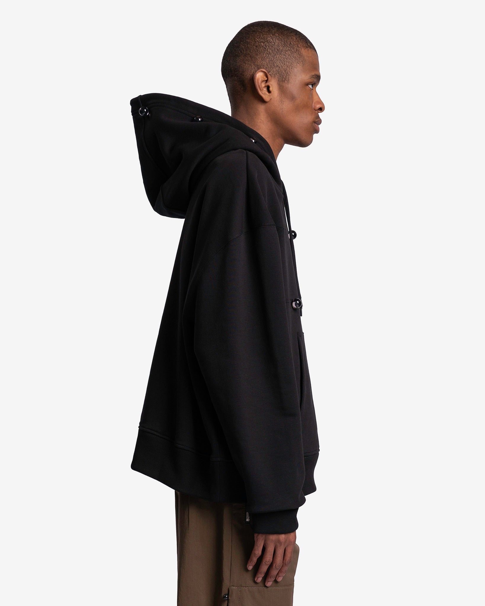 Viyan Hoodie in Black – SVRN